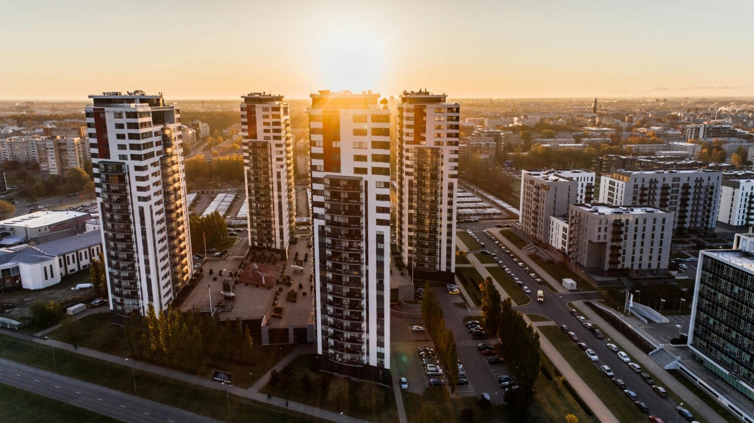 A Complete Guide to LIG, MIG & HIG Flats: Choosing the Right Investment ...